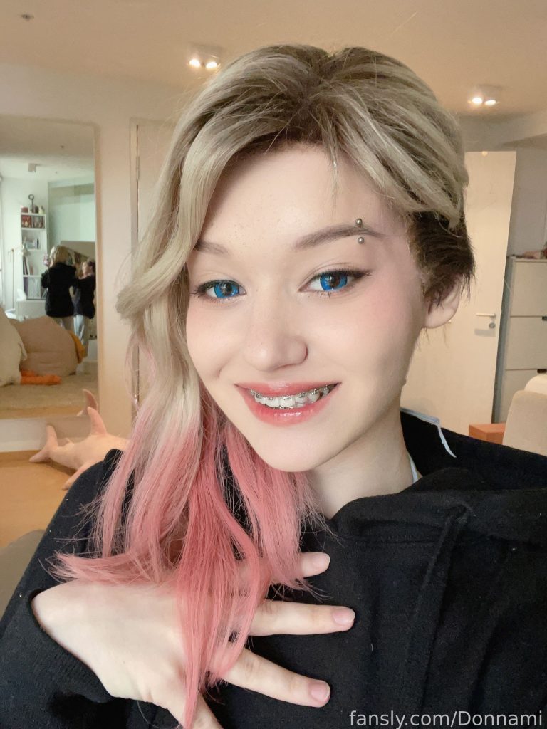 Donnami Donnaloli - Naughty Gwen Stacy - Hentai Senpai's Paradise